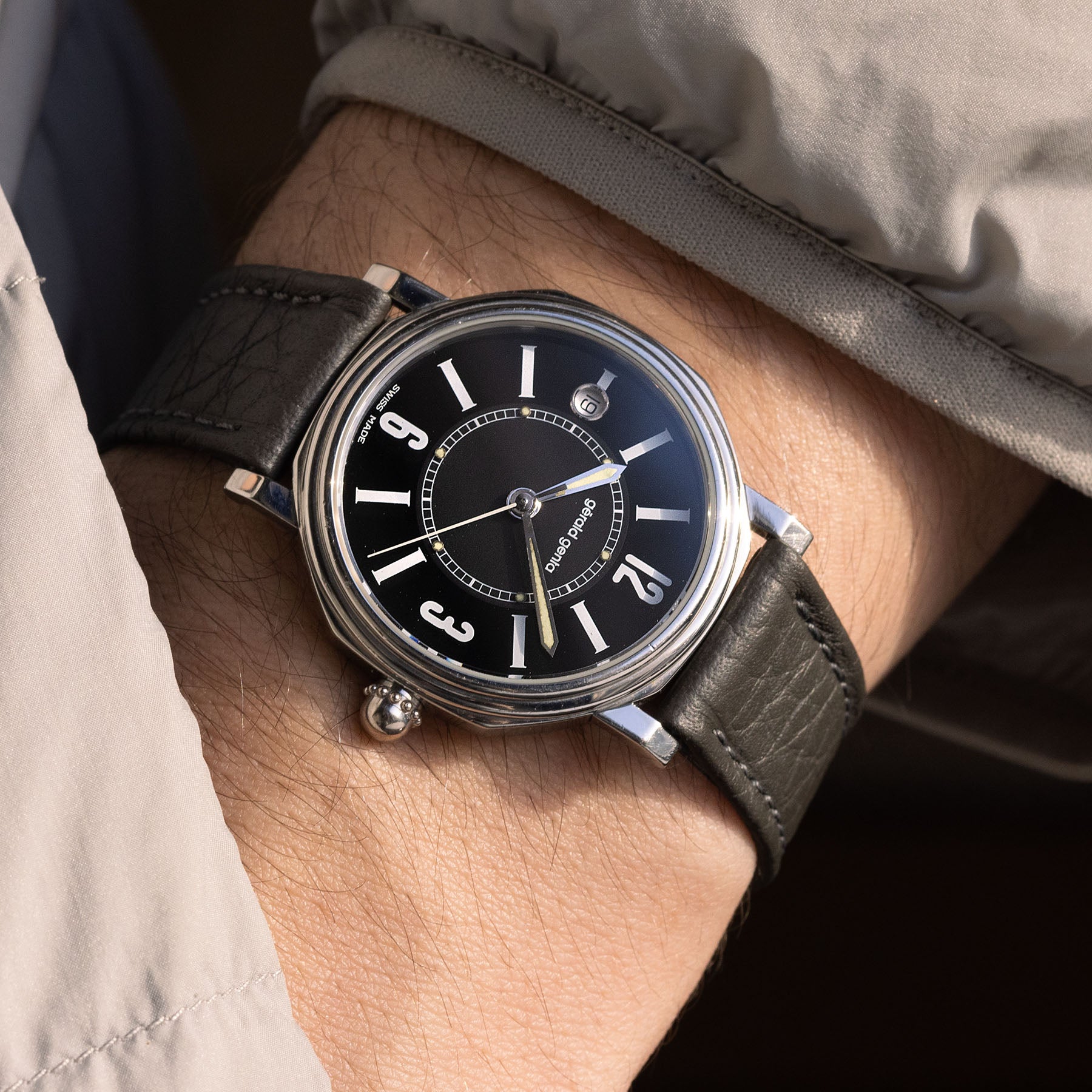 Gerald Genta Octo Black dial ref. g35587